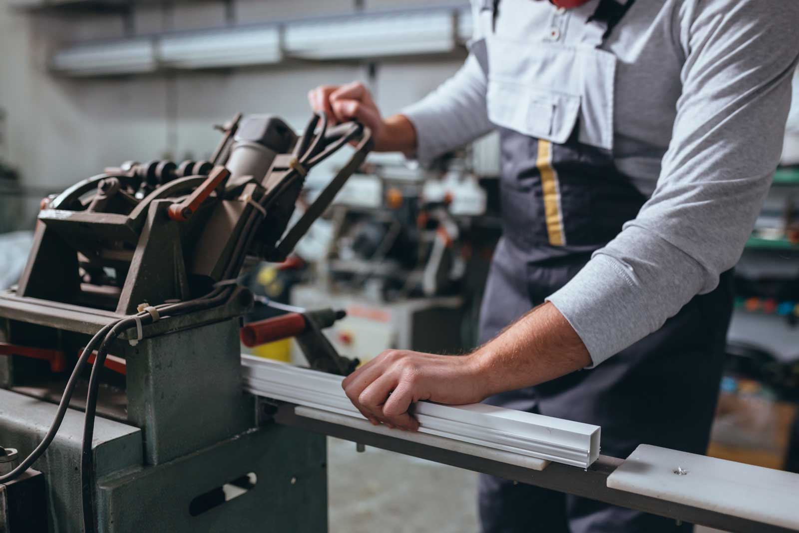 ייצור מערכות אלומיניום - בדר אלומניום Bader Aluminum بدر الومنيوم